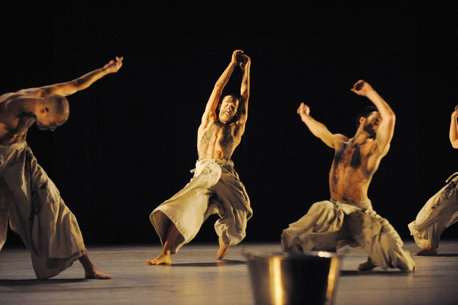 Batsheva Dance Company: Ohad Naharin’s “Project 5” | Dance In Israel